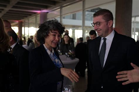 Hristijan Со нашиот долгогодишен партнер Швајцарија ја одбележуваже новата Швајцарска