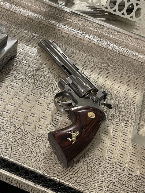 Colt Python 2020 6” Rosewood Grips R Gunporn