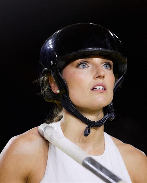 Robin Bone Canadian Pole Vaulter Rhottestfemaleathletes
