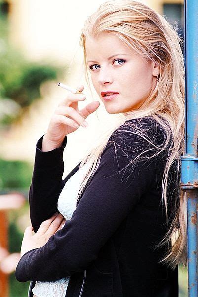 Lea De Mae Famousfix