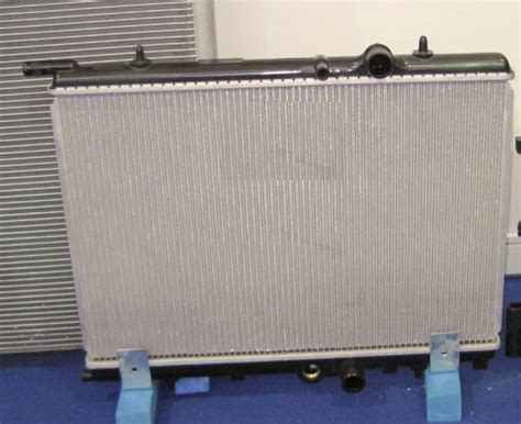 Auto Condenser (MCC02) - Aluminum Condenser and Microchannel Heat Exchanger