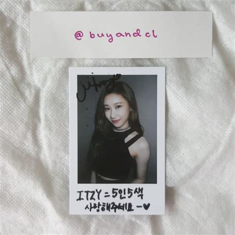ITZY ITz ICY Album ITz Version Sealed With Pre Order Benefits And Group Poster