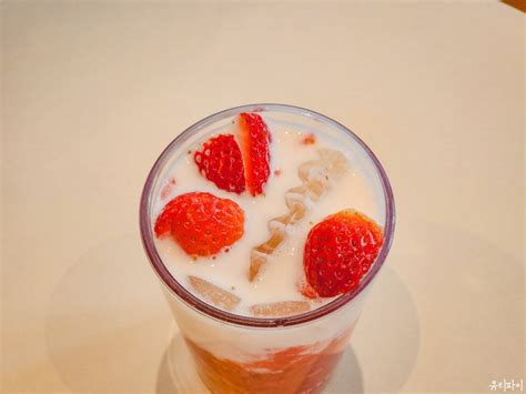 투썸 케이크 메뉴 투썸플레이스 마스카포네 딸기생크림 딸기라떼 네이버 블로그