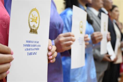 Төрийн захиргааны албан хаагчид тангараг өргөжээ