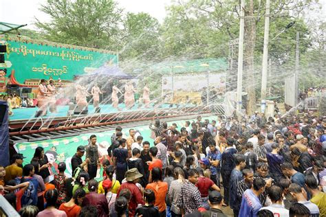 မိတ္ထီလာမြို့ မြန်မာ့ရိုးရာယဉ်ကျေးမှု မဟာသင်္ကြန်ပွဲတော် အကြိုနေ့ ကို စည်ကားသိုက်မြိုင်စွာ ဆက်လက