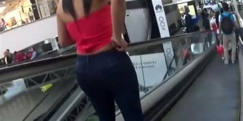 Big Candid Bbw Mature Ass In Tight Jeans