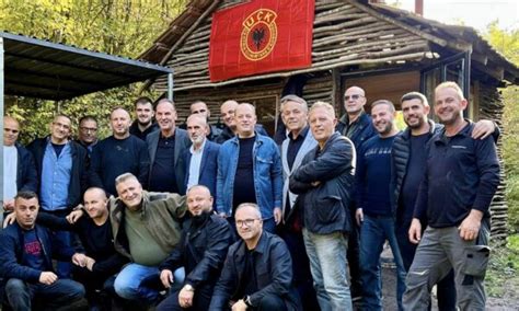 Limaj Në Malet E Karadakut Me Personalitete Të Dëshmuara” Epoka E Re