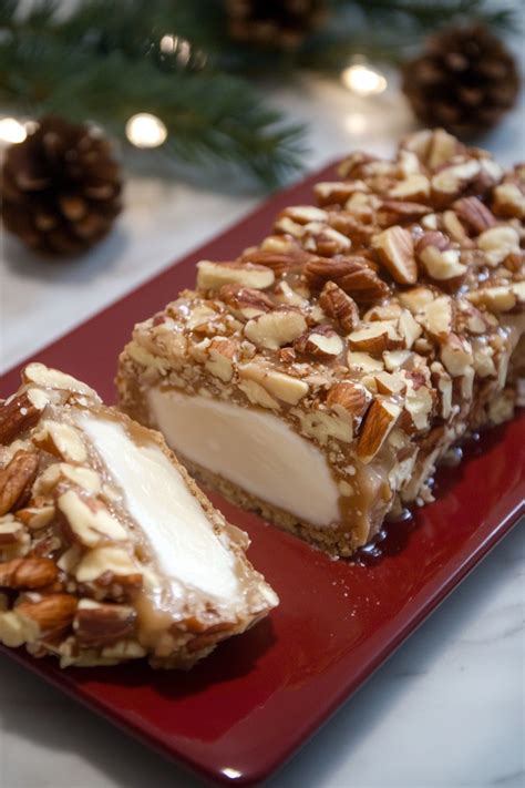Easy Christmas Pecan Log Rolls Recipe Pecan Log Roll Pecan Recipes Pecan Log