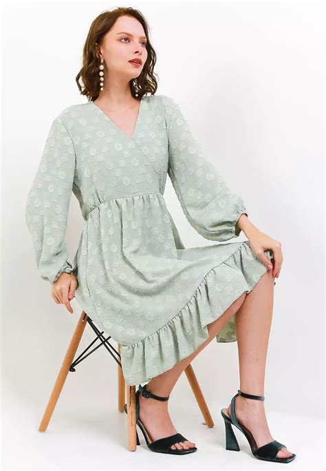 Jual Chic Simple Ls Criss Cross Neckline Ruffle Hem Dress Original 2024 Zalora Indonesia