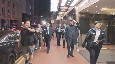尖沙咀兩旅客遇劫失五十萬手表 Now 新聞