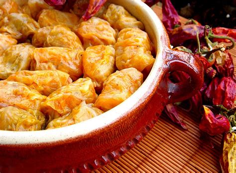 Постни сарми с кисело зеле за любители на сарми