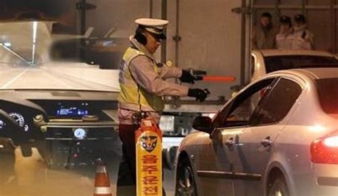 БНСУ д суух Монголын Элчин сайдын яамны дипломат ажилтан согтуугаар жолоо барьж яваад баригджээ