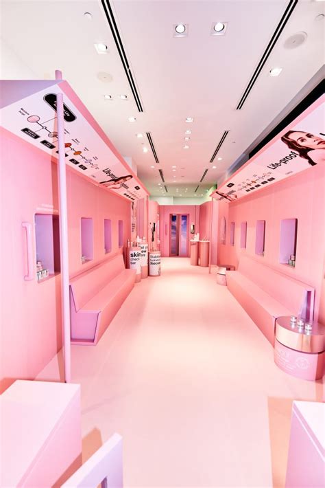 6 Pop Up Brand Activation Ideas To Increase Brand Engagement Next