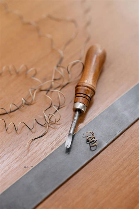 Diy 공예 공예 기술 나무 나무 부스러기 나무 상점 나무 예술 나무 질감 나뭇결 나선형 나선형 깎은 조각 나선형 나무 깎은 조각 노동 높은 세부