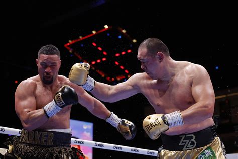 张志磊点数不敌帕克，无缘卫冕重量级拳王金腰带 比赛 拳击 媒体