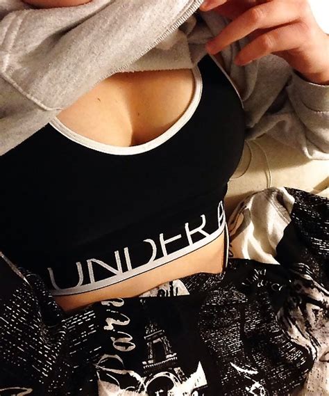 Bisous Bisous Photos Porno Photos Xxx Images Sexe 1925668 Pictoa