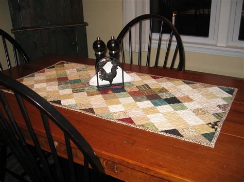 LIFE WITH LYNN Table Topper Quilt Step By Step