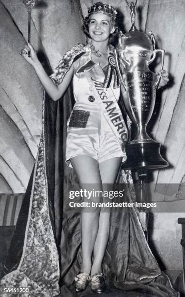 Meseke Photos And Premium High Res Pictures Getty Images