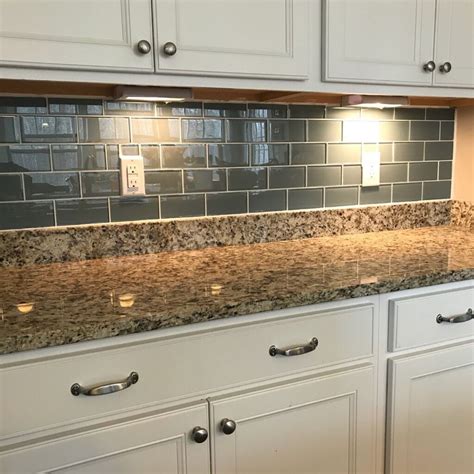 Subway Tiles Backsplash Kitchen Colors
