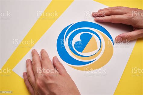 우크라이나 국기 파란색과 노란색 깃발입니다 우크라이나의 독립 기념일 국가 해피 홀리데이 매년 축하 애국적인 요소 포스터 카드 배너 및 배경 벡터 그림 8월에 대한 스톡 사진