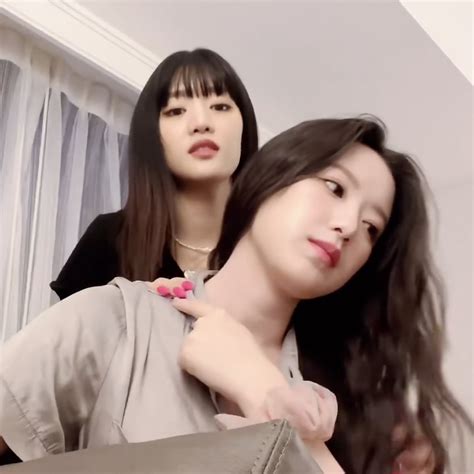 Hubba on Twitter RT SwingKakavia 经常这样互相按摩的话岂不是会很了解对方身上的敏感点