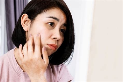 睡飽還是有「黑眼圈」！醫揪「5原因」害人：吃太鹹中了 中天新聞網