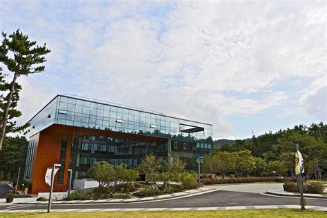 넥슨 김정주 부인 유정현 ‘그룹 총수로 책임경영 나섰다