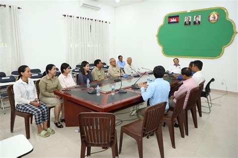 សម្តេចវិបុលសេនាភក្តី សាយ ឈុំ អញ្ជើញចុះសួរសុខទុក្ខមន្រ្តីគណបក្ស សារព័ត៌មាន នគរវត្ត