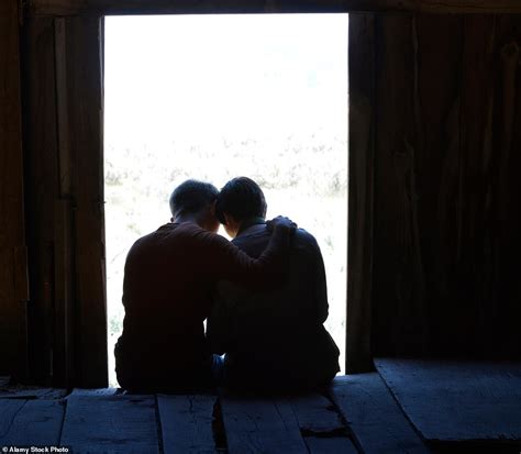 Signs Your Partner Is Cheating As Subtle Red Flags Are Revealed Daily