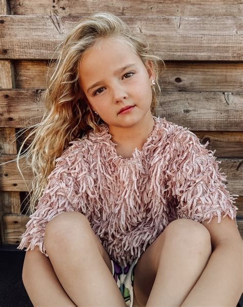 Violette Vdb Network Model Agency