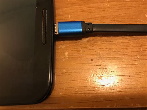 Does Anyone Else S N Charging Cable Not Really Plug In Completely This Occurs With Any Cable