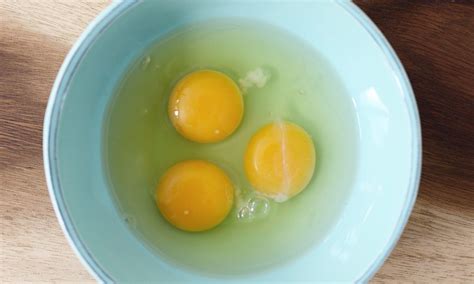 Whats The Weird White String In Raw Eggs Eatingwell