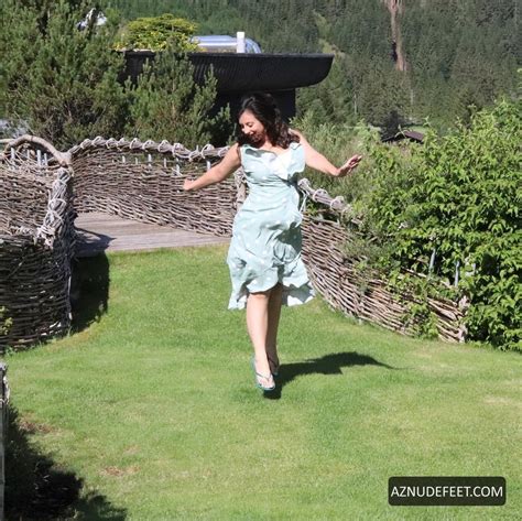 Antonia Yamin Feet Aznudefeet