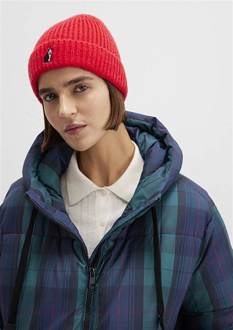 Kadın Kedi Nakışlı Kırmızı Bere