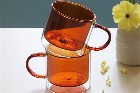 찻잔·커피잔 이리스 내열유리 엠버 컬러 머그컵 손잡이 투명 이중유리 커피잔 260ml 오늘의집 쇼핑