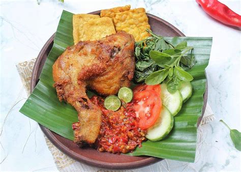5 Resep Ayam Penyet Yang Enak Dan Cara Membuatnya Idn Times