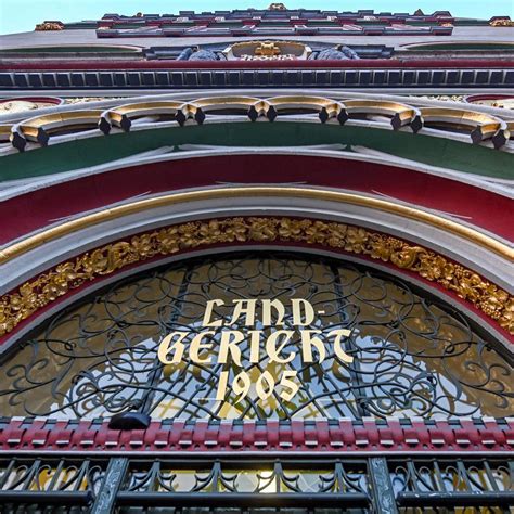 Vater Mutter Und Oma Nach Tot Von Kleinkind Angeklagt