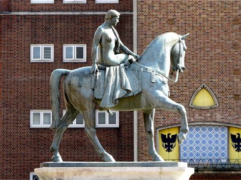 Where Is The Statue Of Lady Godiva At Josephine Blumberg Blog