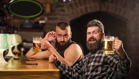 Premium Photo Men Drunk Relaxing Having Fun Alcohol Drinks Friends
