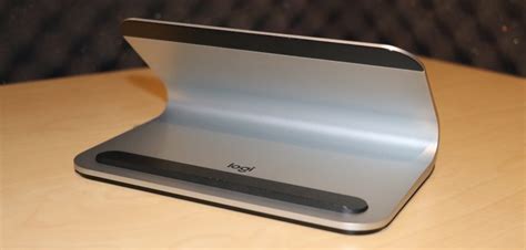 Review Logi Base Ipad Pro Charging Stand With Smart Connector