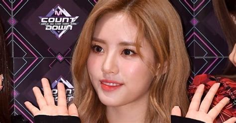 [포토] 프로미스나인 박지원 예쁨 가득한 미소