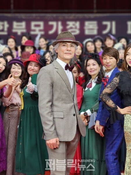 시니어모델 이규희 유니버셜모델협회 ‘이달의 베스트모델로 선정