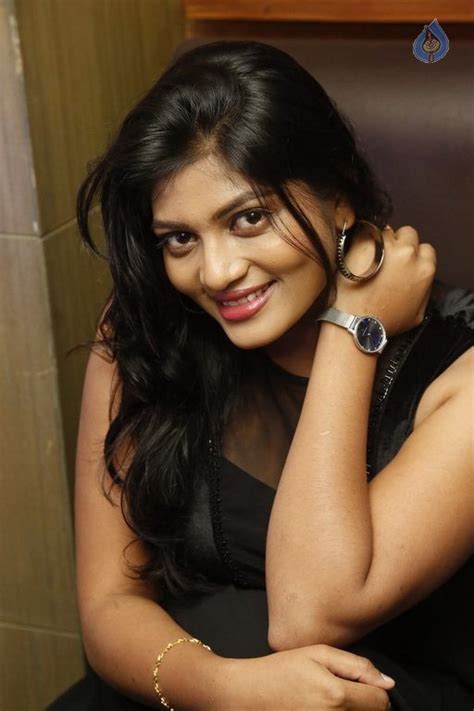 Soumya New Photos Photo 35 Of 42