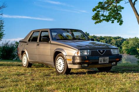 Альфа ромео 75 фото