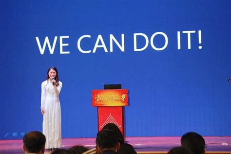 Khánh Vy Duyên Dáng Trong Tà ào Dài Tự Tin đại Diện Thanh Niên Việt Nam Thuyết Trình Tại Trung Quốc