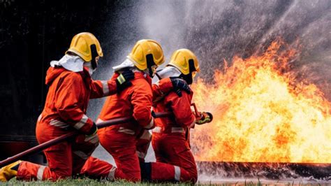 50 души загинаха при пожар в хипермаркет в Ирак Lupa Bg