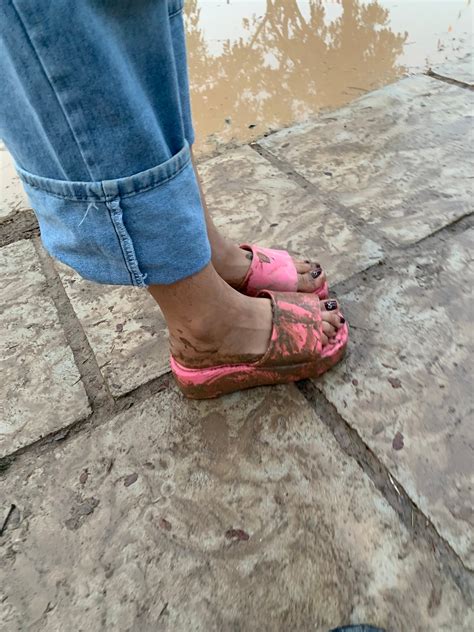 សង្រ្កាន្តសំពៅពូន សង្រ្កាន្តសំពៅពូន Songkran Sompovpoun