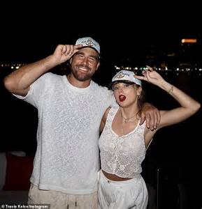 Travis Kelces Brother Jason Brutally Mocks Him For Taylor Swifts Reference To His Manhood As A