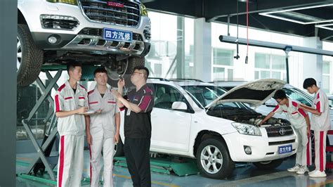 汽修专业 修理汽车 操作实践 职业教育 3840x2160 高清视频素材下载 编号 9531154 实拍视频 光厂 Vj师网