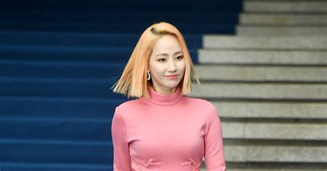 [포토엔hd] 핫펠트 단발머리 휘날리며 시선 싹쓸이